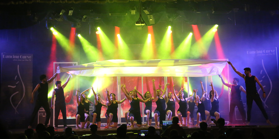 Dancing Curve Institute - Best Dance Classes in Pune